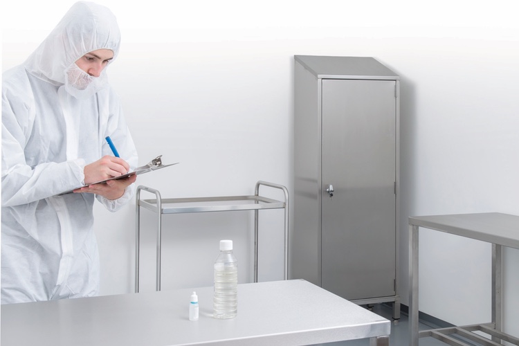Mobile tool cabinet suitable for hygienic areas