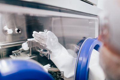 Flexible clinical scale sterile filling system for all containers